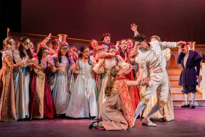 Photos: Cady Huffman, Kaitlyn Davidson, Ta'Rea Campbell, More in ...