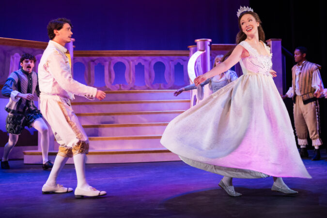 Photos: Cady Huffman, Kaitlyn Davidson, Ta'Rea Campbell, More in ...