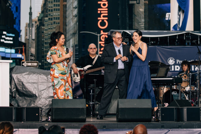 Go Inside the Curtain Up Broadway Festival Kick-Off Celebration in ...