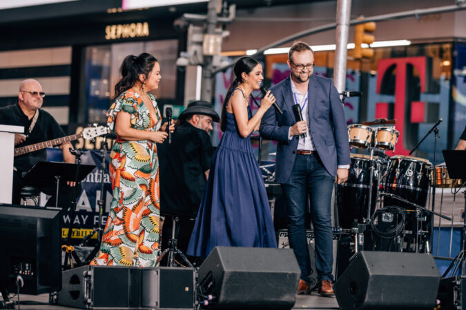 Go Inside the Curtain Up Broadway Festival Kick-Off Celebration in ...