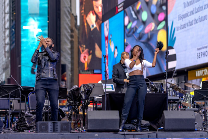 Watch Stars From Wicked, Frozen, MJ, and More Perform at the Broadway ...