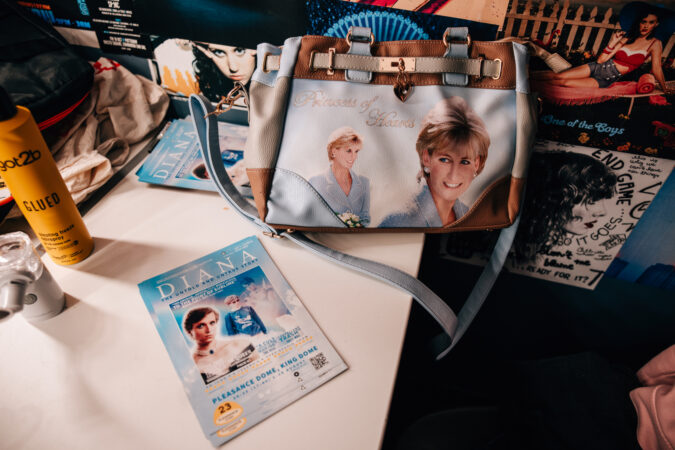 Photos: Linus Karp Gets Ready to Play Princess Diana at the Edinburgh ...