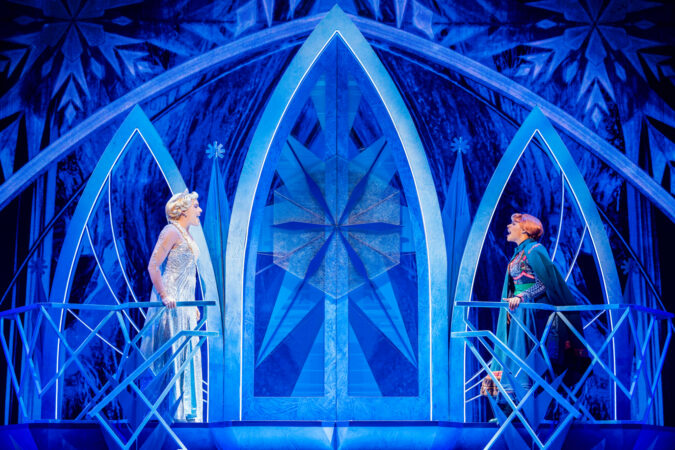 See Mary Kate Morrissey and Samantha Williams Channel Elsa and Anna in ...