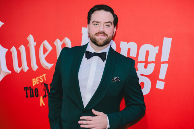On the Red Carpet: Andrew Rannells and Josh Gad Create a Vintage ...