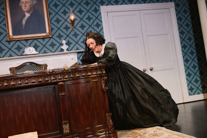 Look Out! Jane Krakowski Is Back On Broadway, in Oh, Mary! Beginning October 14; Get a 1st Look ...