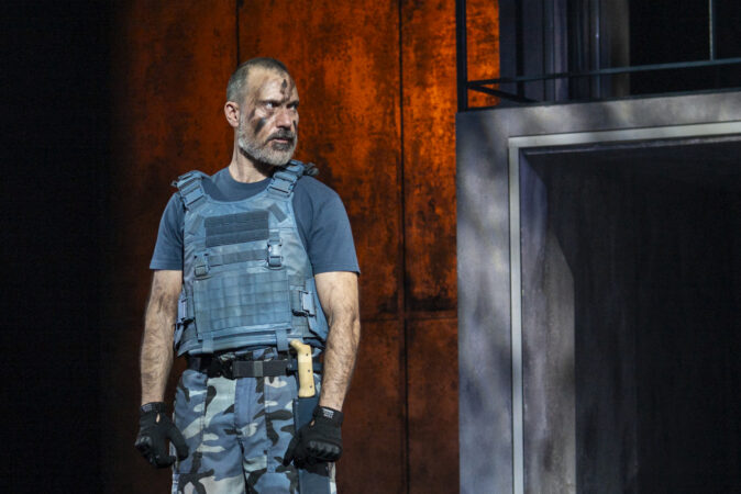 Photos: Get a 1st Look at Macbeth Starring Ralph Fiennes and Indira ...