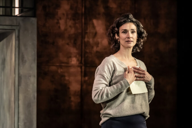 Photos: Get a Closer Look at Macbeth Starring Ralph Fiennes and Indira ...