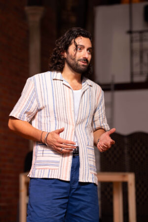 Photos: Inside the Rehearsal Room for Quiz U.K. Tour | Playbill