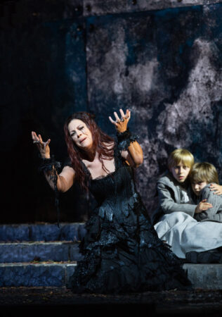 Medea’s Mythic Power Opens the Season for the Metropolitan Opera | Playbill
