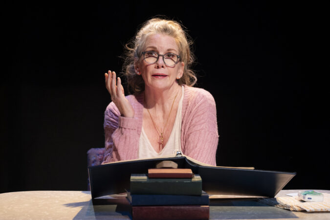 Photos: Get a 1st Look at Melissa Gilbert and Veanne Cox in Pen Pals ...