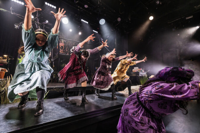 What Do the Critics Think of Picnic at Hanging Rock Off-Broadway ...