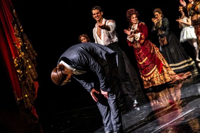 Immersive Phantom Revival Masquerade Extends After Total Sell Out | Playbill