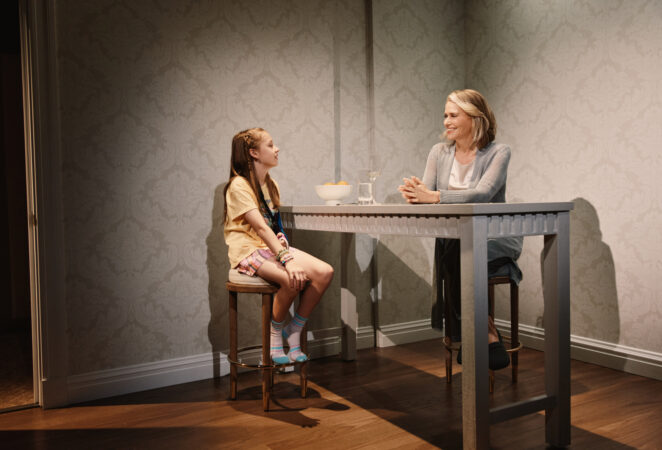 What Do the Critics Think of Chloë Grace Moretz, Amy Landecker, River ...