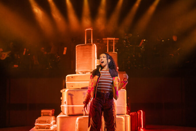 Two Strangers (Carry a Cake Across New York) Opens on Broadway November ...