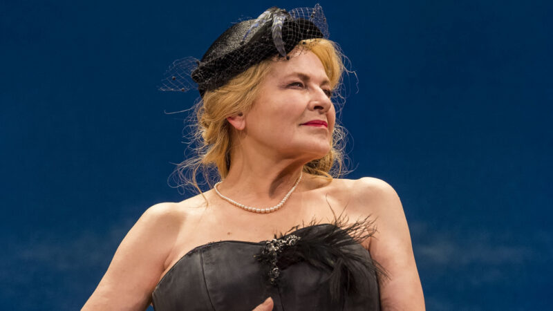 A Look at Dianne Wiest in Happy Days in Los Angeles | Playbill