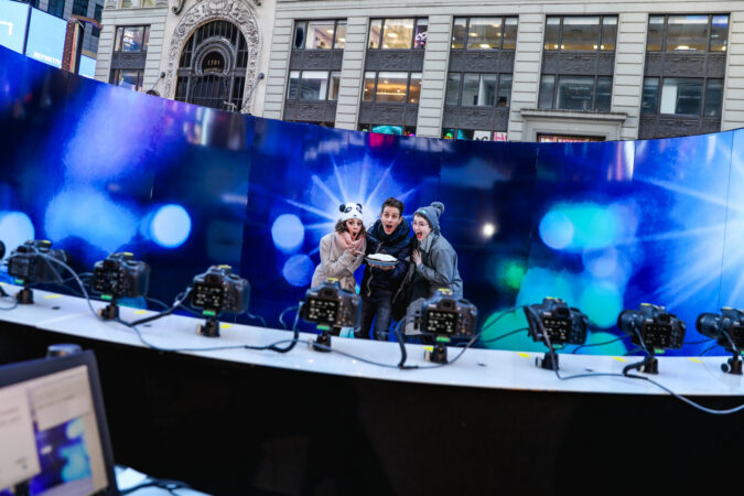 See Joey McIntyre, Caitlin Kinnunen, and Isabelle McCalla Celebrate ...