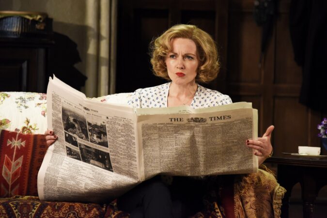 What Do Critics Think of Blithe Spirit, Starring Jennifer Saunders ...