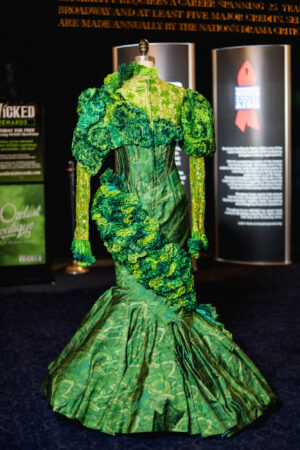 How Wicked Costume Designer Susan Hilferty Put Her Own Twist on Oz ...