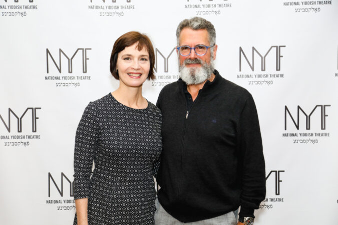 The Cast and Creative Team of the Joel Grey-Helmed Yiddish Fiddler Meet ...