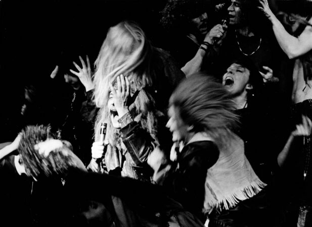 Original Broadway Hair Cast Member Lynn Kellogg Dies at 77 | Playbill