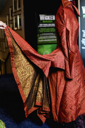 How Wicked Costume Designer Susan Hilferty Put Her Own Twist on Oz ...