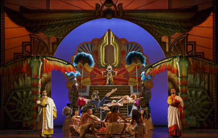 Stunning First Look at Cirque du Soleil’s Paramour | Playbill