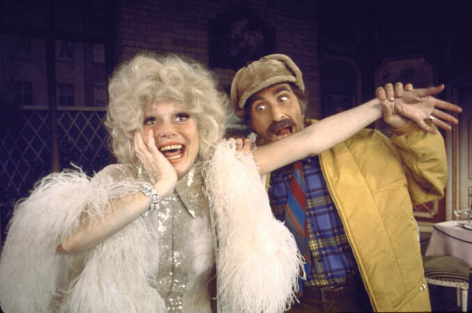 Broadway Theatres to Dim Marquees for the Late Carol Channing | Playbill