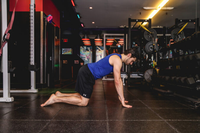 How Frozen Actor Andrew Pirozzi Stays Fit Enough to Play a Reindeer ...
