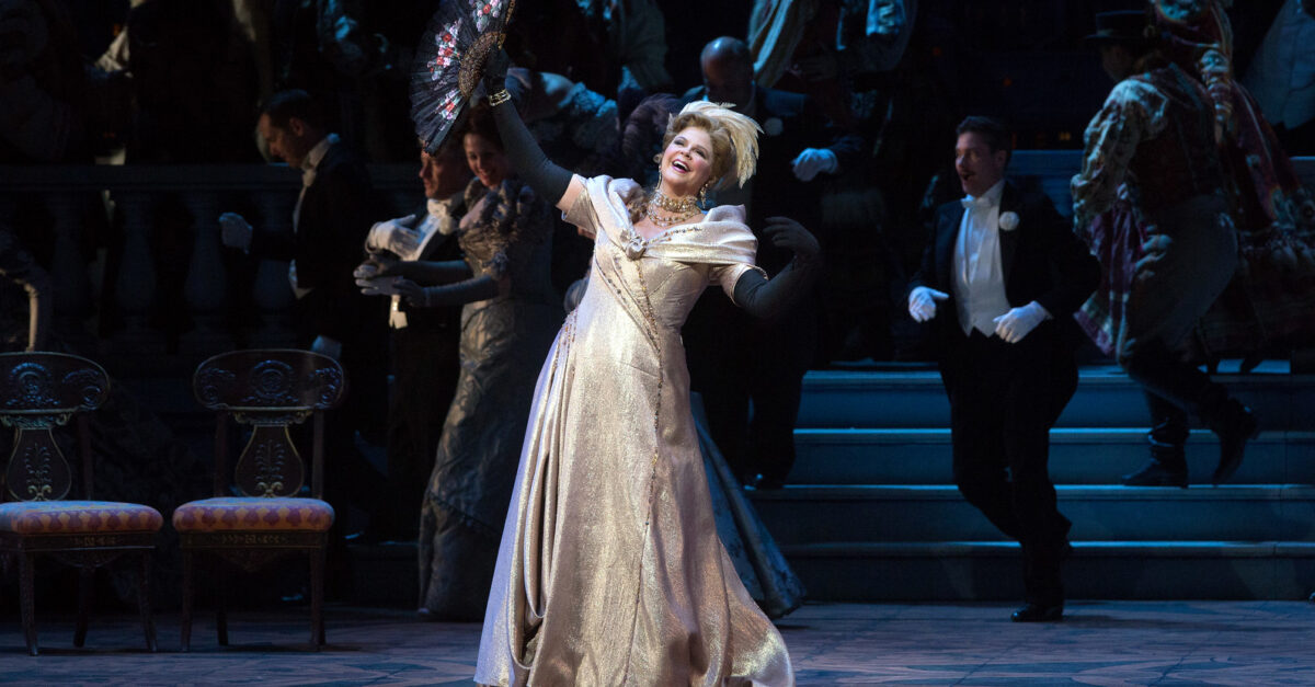 Powerhouse Mezzo-Soprano Susan Graham On Returning to The Merry Widow ...