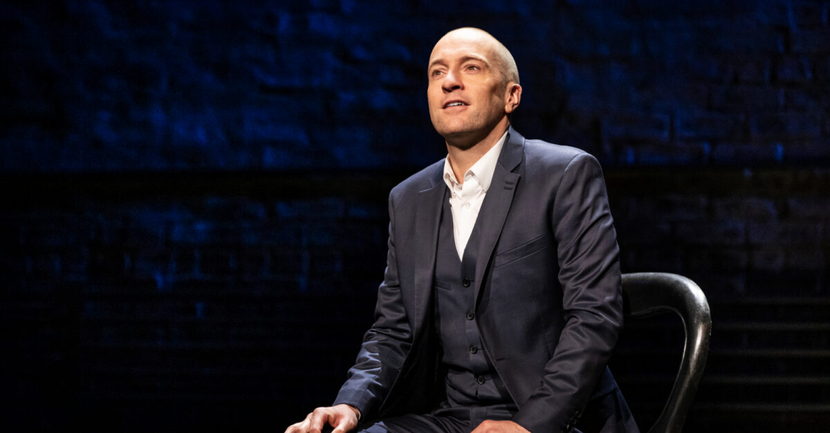 First Look at Derren Brown: Secret on Broadway | Playbill