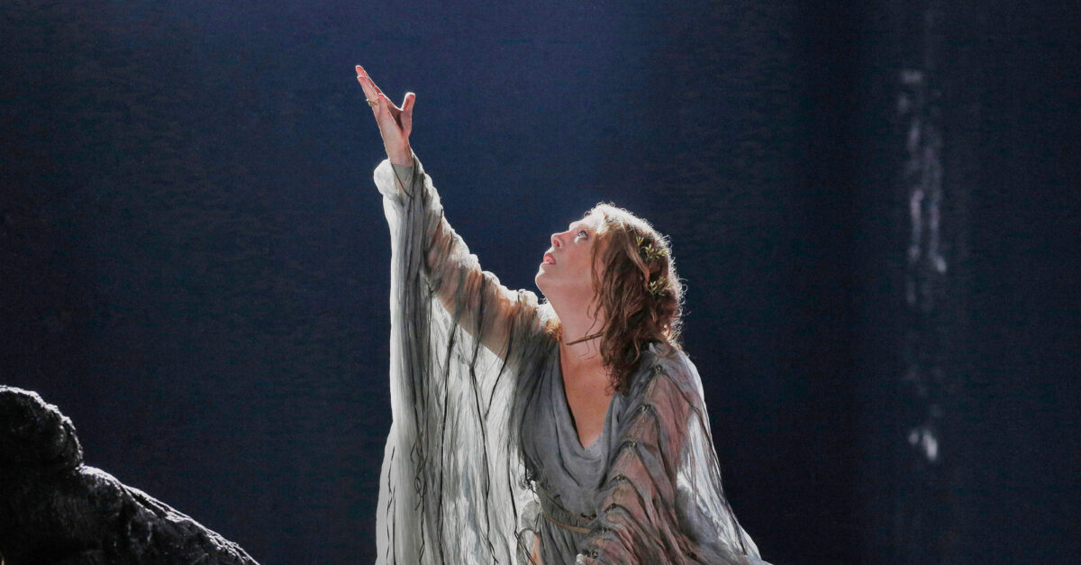 Read Reviews for the Metropolitan Opera’s Opening Night Production of ...