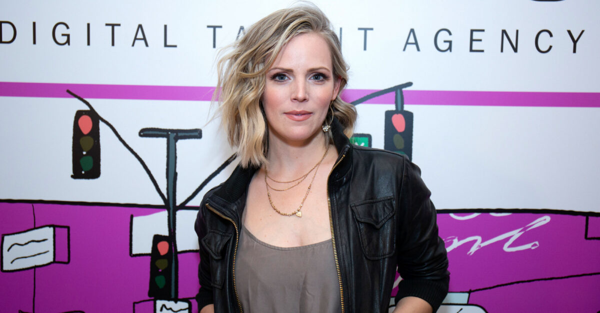 Katie Rose Clarke and Noah Weisberg Will Go on a Date of a Lifetime ...