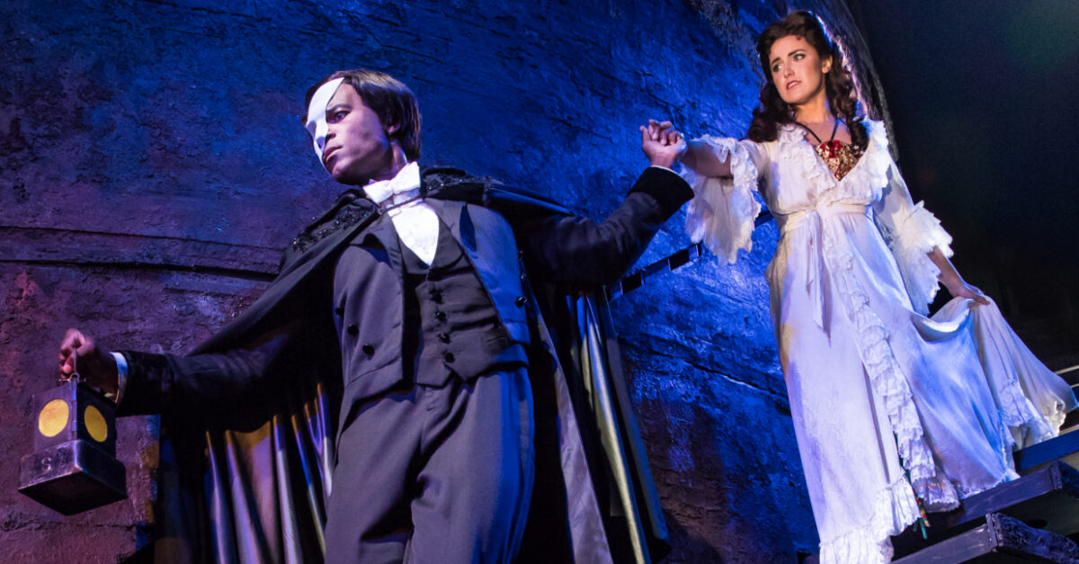 Derrick Davis Will Return to Title Role of The Phantom of the Opera ...