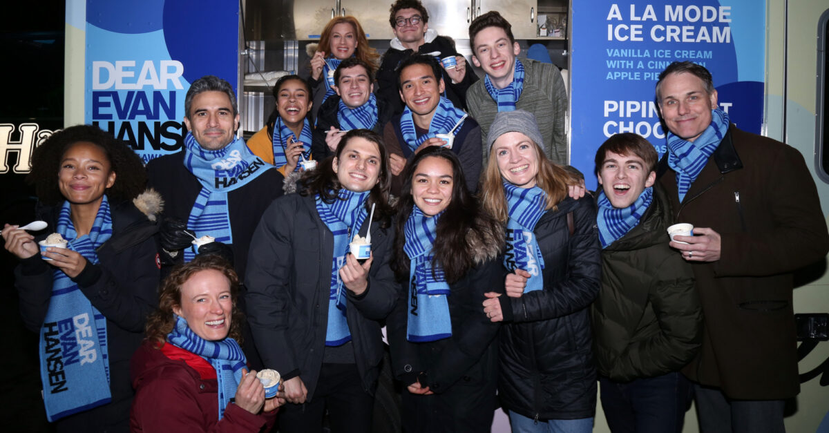 See the Cast of Dear Evan Hansen Celebrate 3 Years on Broadway | Playbill