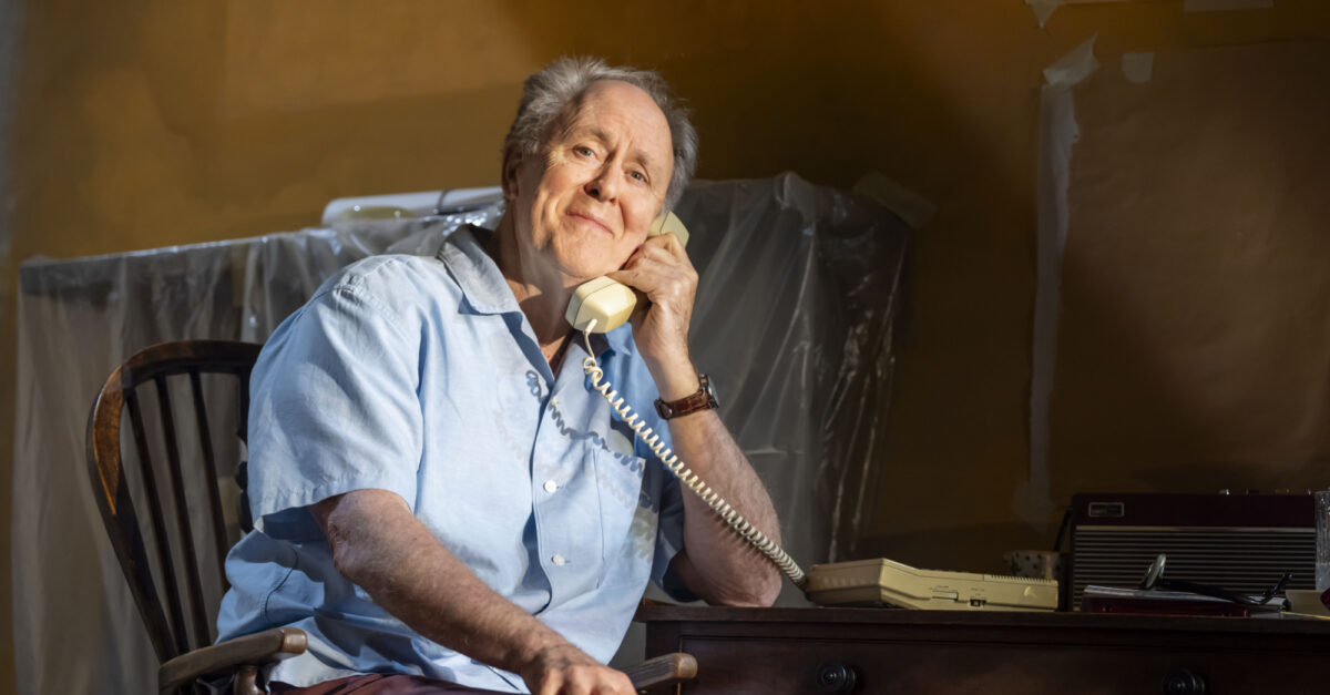 Giant Finds Full Broadway Cast to Join John Lithgow as Roald Dahl ...