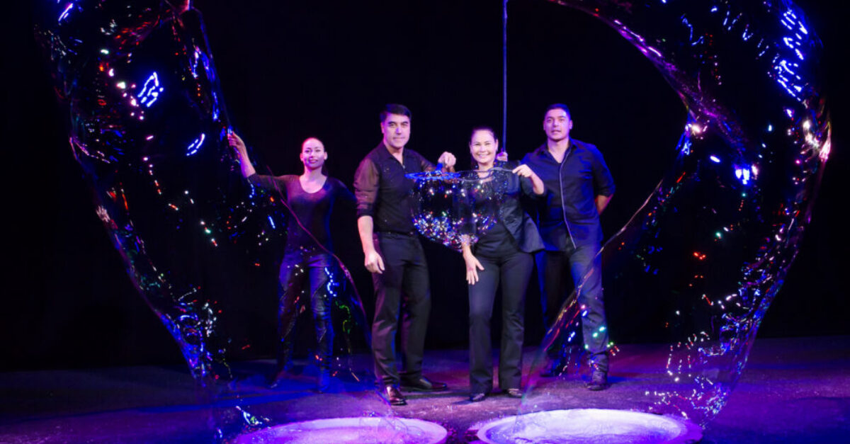 Gazillion Bubble Show Will End Nearly 20-Year Off-Broadway Run in the ...