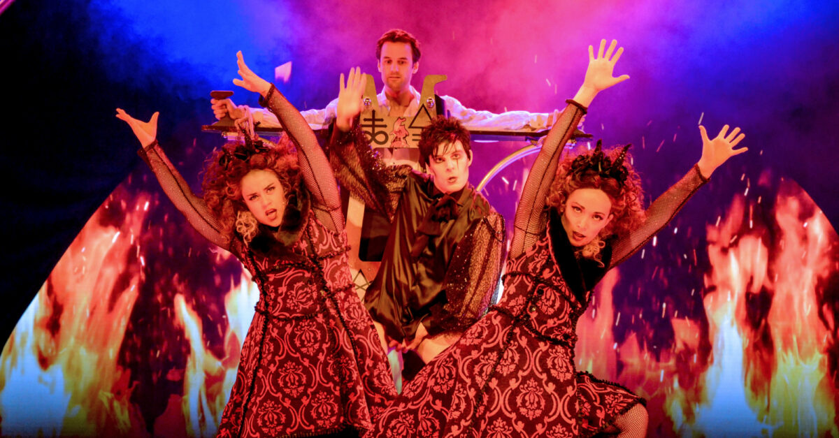 Magic Goes Wrong Sets New Cast for the Spring | Playbill