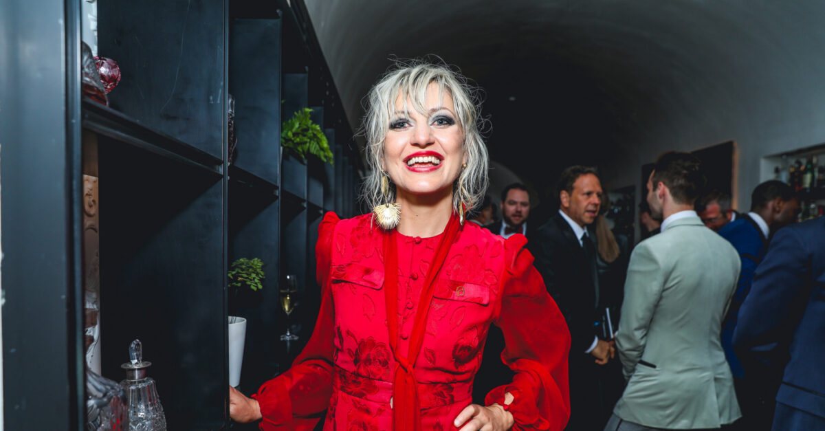 Anaïs Mitchell to Offer Insider's Look at Hadestown With New Book ...