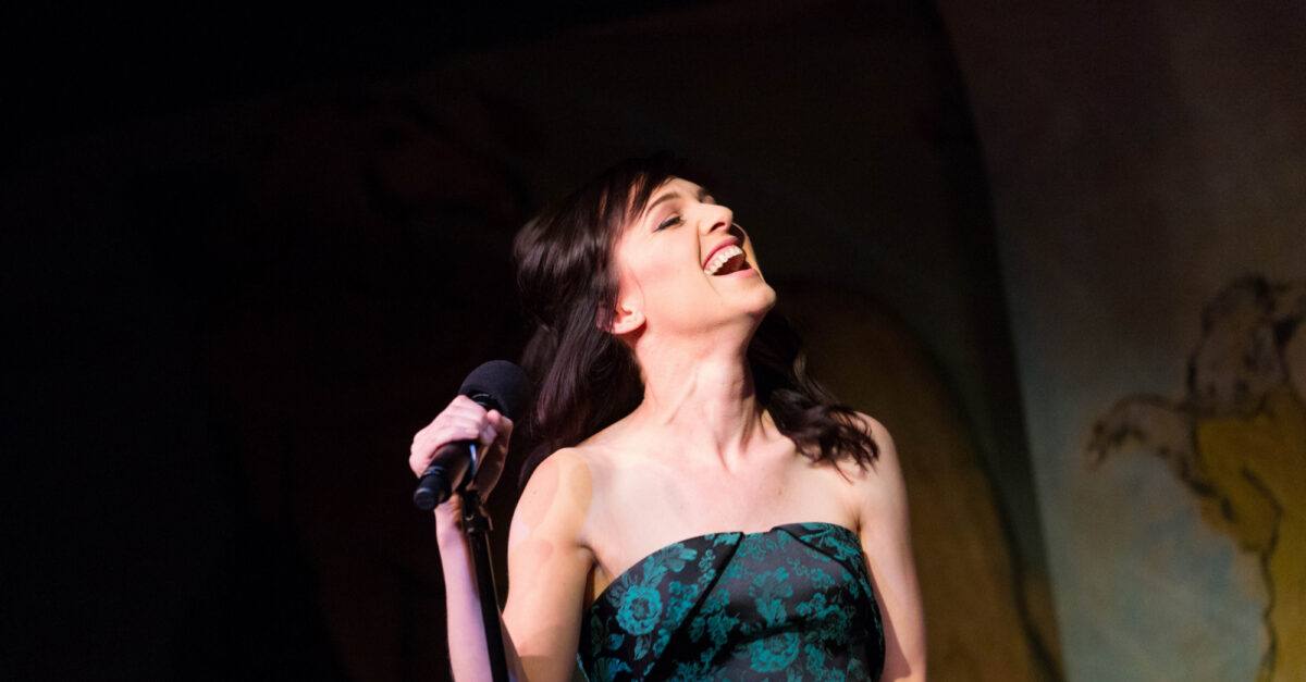 Photos! Lena Hall Kicks Off Her Intimate Solo Engagement at the Café ...