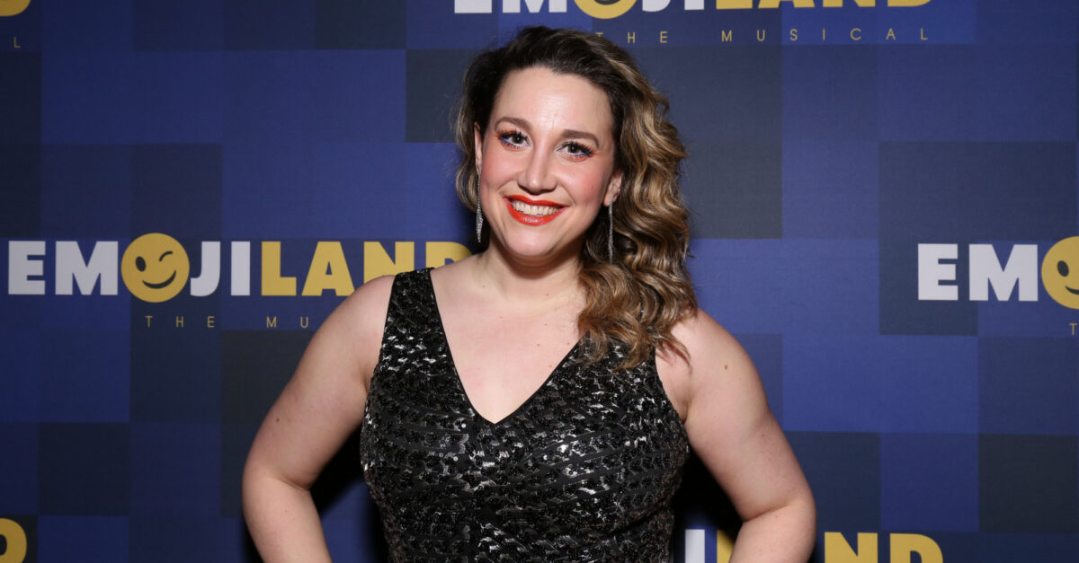 Natalie Weiss Led Beautiful: The Carole King Musical Begins Performances July 3 | Playbill