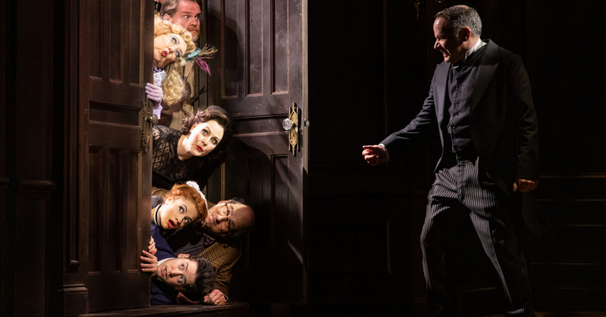 Meet the Suspects: See Who's Starring in the Upcoming National Tour of ...