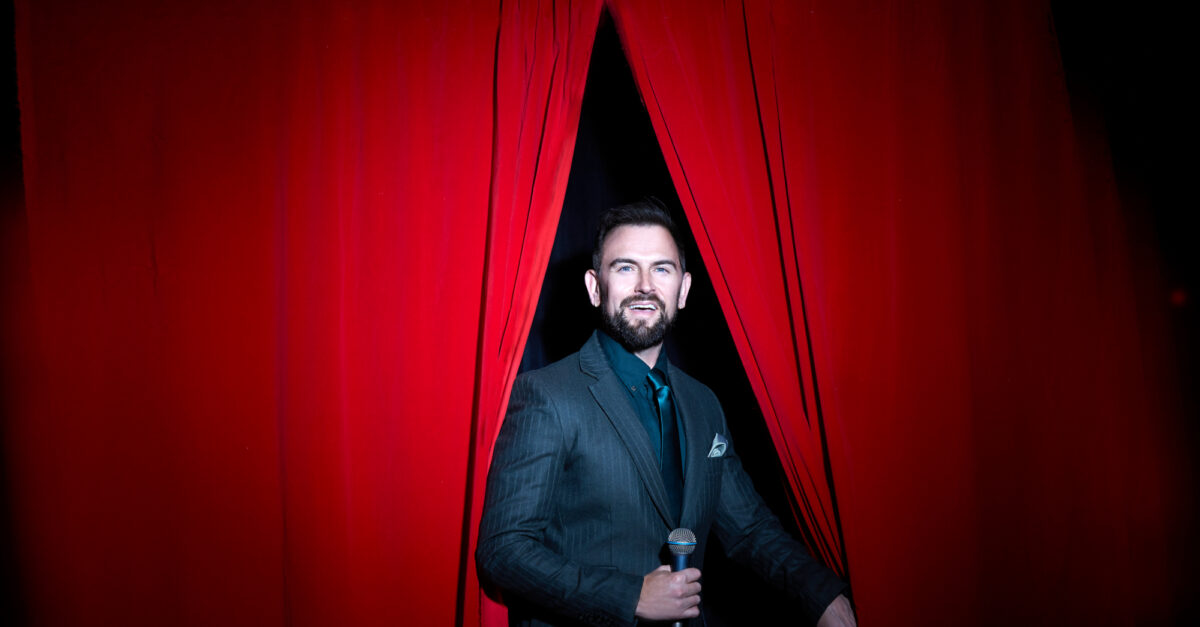 Jersey Boys Star Daniel Reichard Will Bring Annual Holiday Show to the Beechman | Playbill