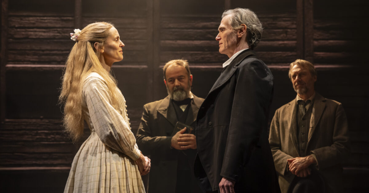 Photos: Get a 1st Look at Denise Gough and Billy Crudup in High Noon in ...