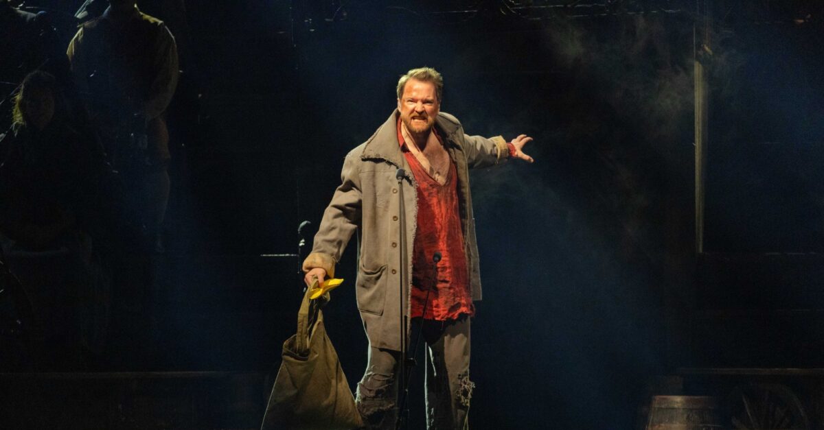 London Les Misérables Will Celebrate 40th Anniversary With Special Cast ...