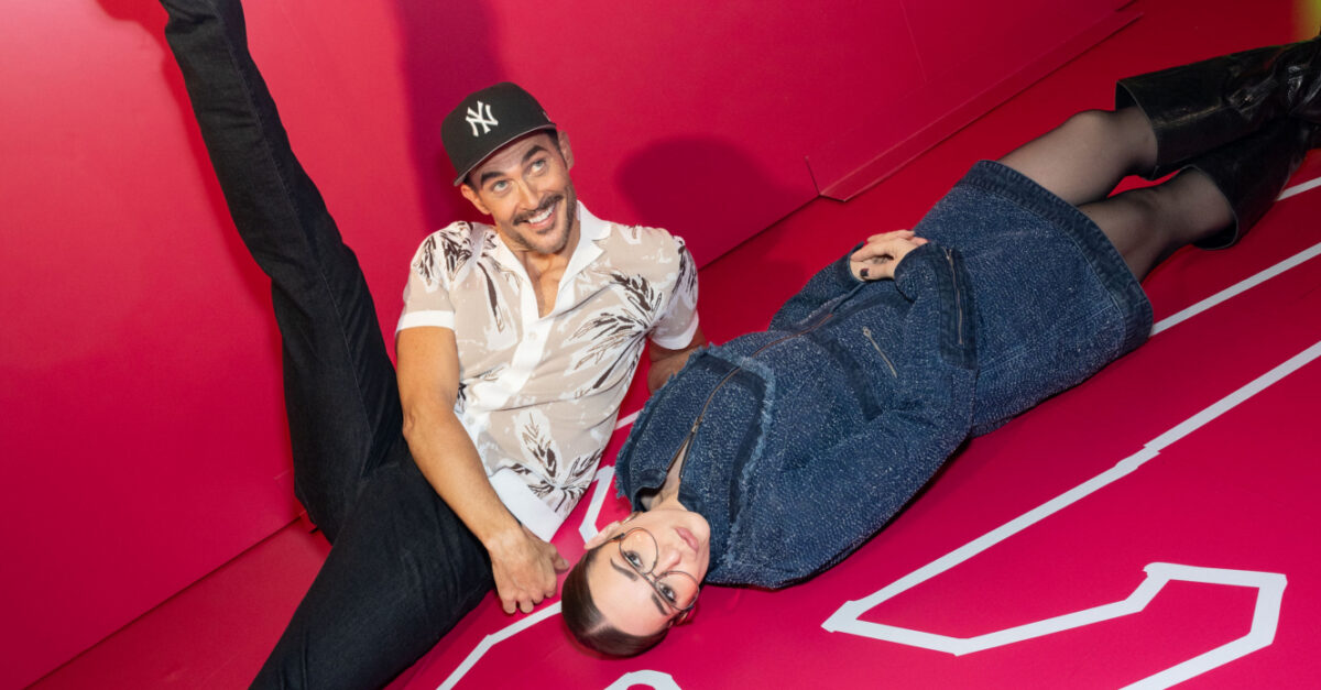 Photos: Cheyenne Jackson, Jessica Vosk, More Cut Up at Opening Night of ...