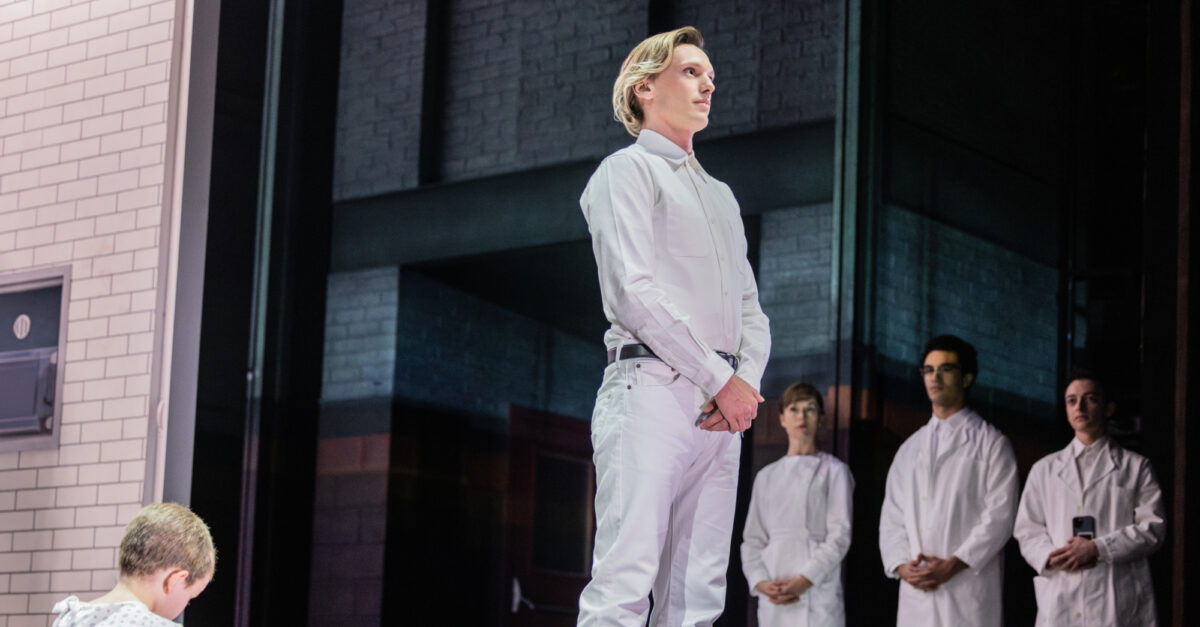 Jamie Campbell Bower Gives a Surprise Performance in Stranger Things ...