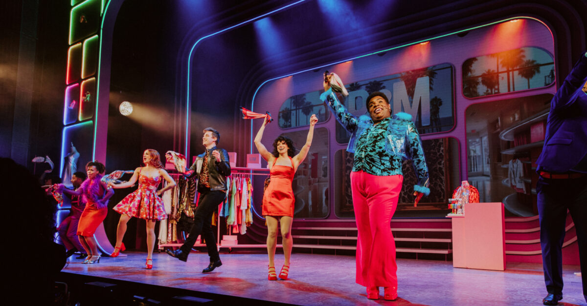 Photos: Romy & Michele: The Musical Celebrates a '90s-tastic Opening ...