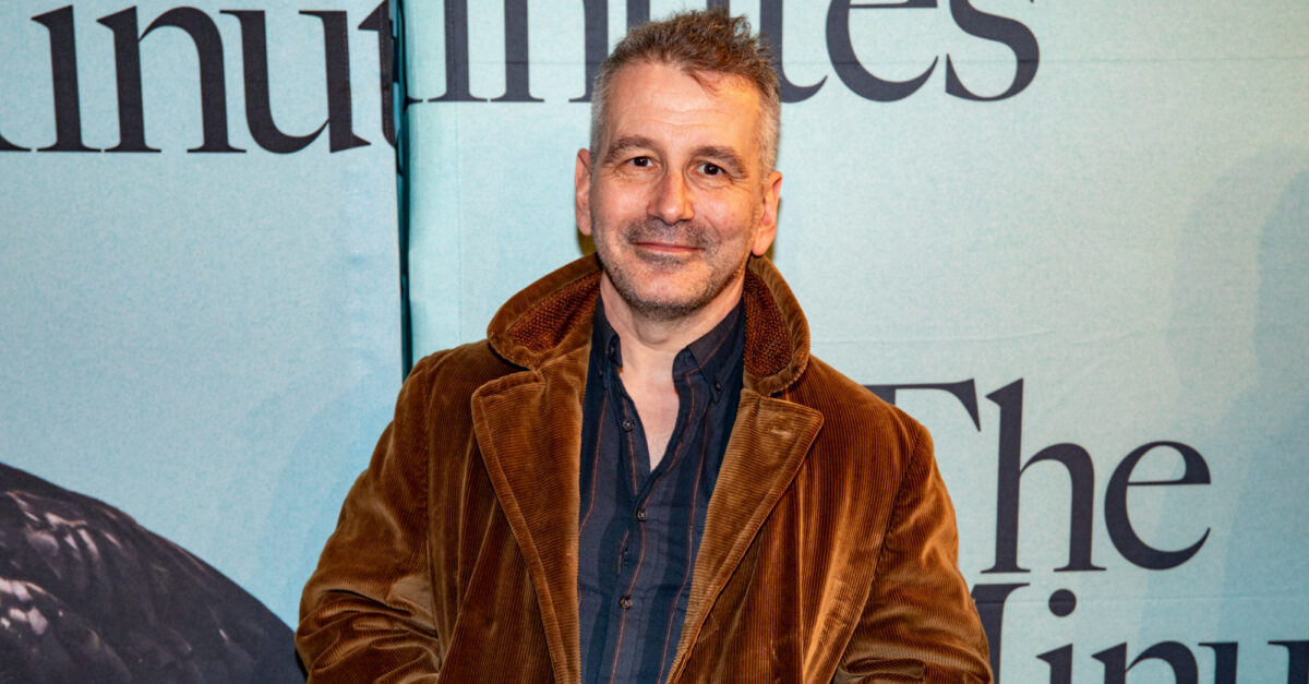 David Cromer Stars in 'Hyper-Intimate' Uncle Vanya in Private Manhattan ...