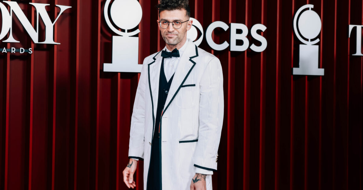 Ta-da!, Directed by Sam Pinkleton and Starring Josh Sharp, Begins Off ...