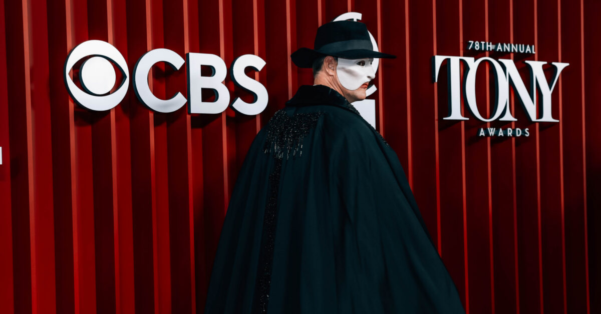 Immersive Phantom Revival Masquerade Extends After Total Sell Out | Playbill